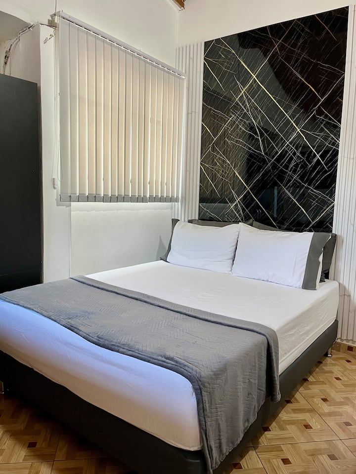 Apartamento Cómodo En Laureles - Medellín, Colombia