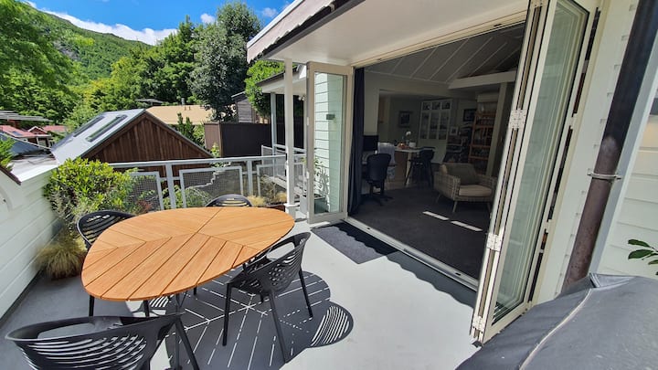 Arrowtown Apartment With Sundeck - Arrowtown