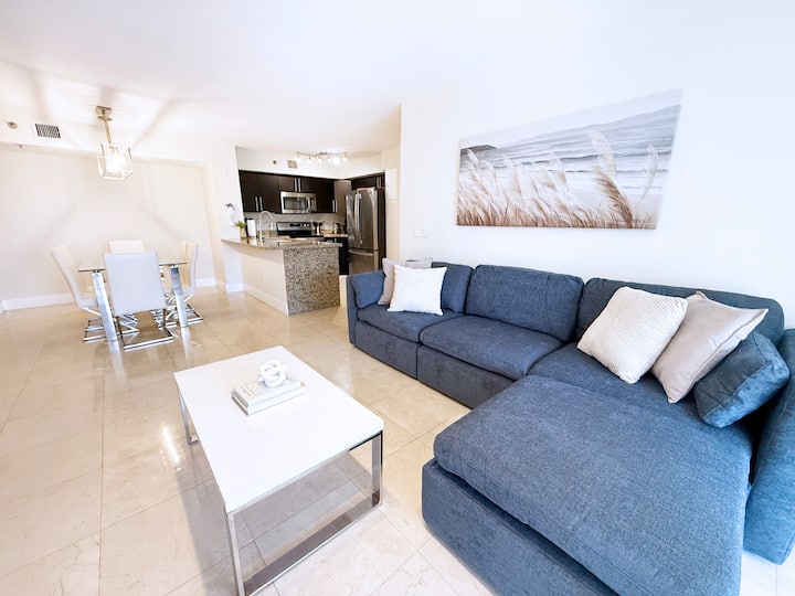 Amazing, Bright & Quiet W/crib. Free Parking/wifi - Aventura, FL
