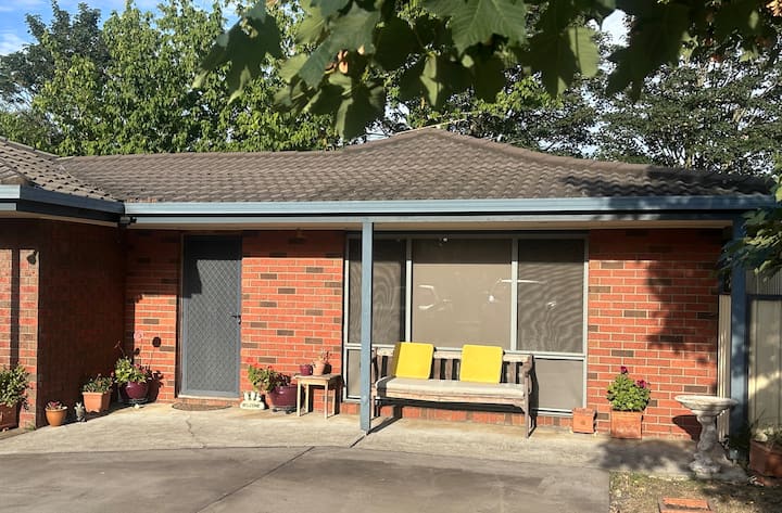 One Bedroom Gem Opposite Kilmore Racecourse - Kilmore