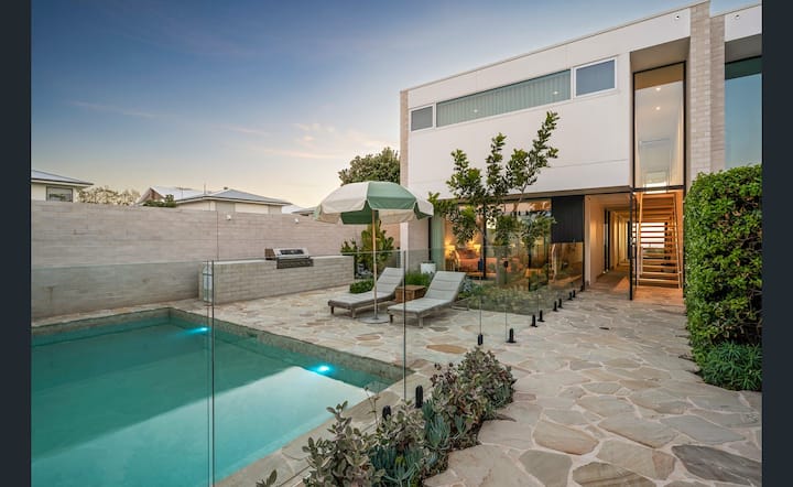 Reef House: Heated Pool • Beachfront • Gas Fire - Adelaida