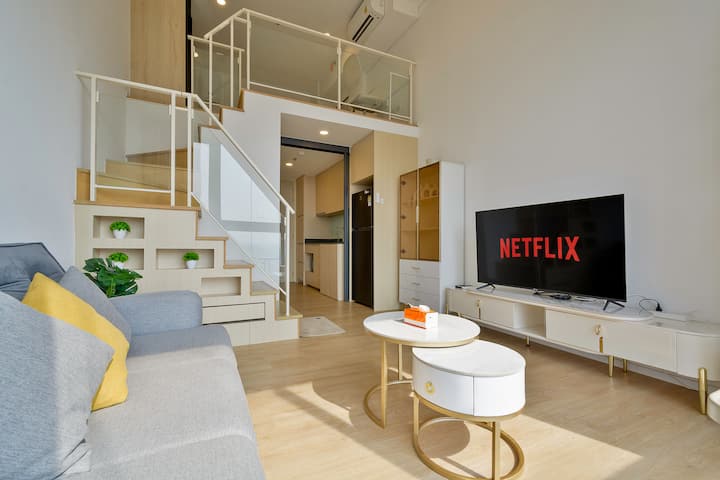 New Bangkok Duplex Luxury Condo With Skypool + Gym - Bangkok