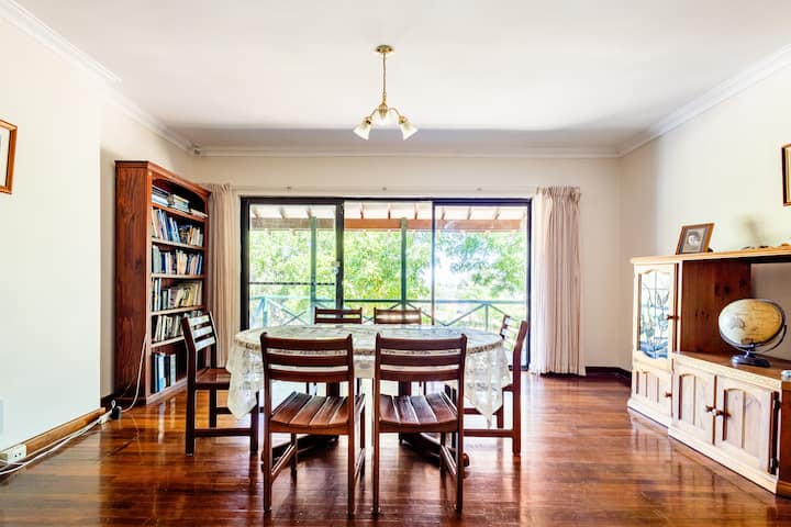 The Foothills Residence / Spacious 2br Home - Kalamunda