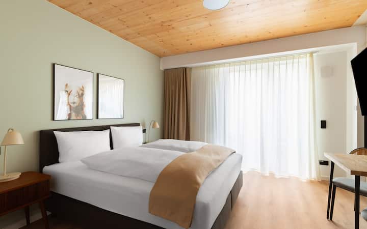 Limehome Mannheim City Center | Suite With Balcony - Mannheim