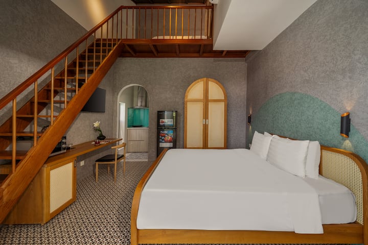 Near Beach L Family Loft L Balcony, Pool & Kitchen - Hội An