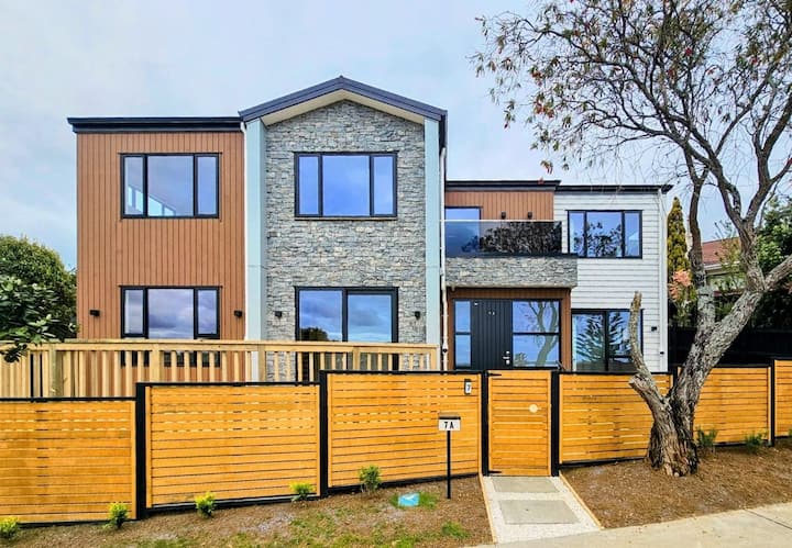 High-end New Build | Spacious & Modern House - Waiheke Island