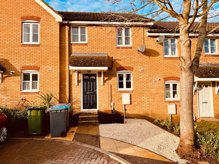 Modern 2-bed House | Garden | Saxmundham Area - Saxmundham