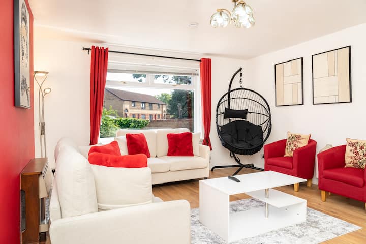 Elegant 5bed Home, Parking, City Centre, Sleeps 10 - Edinburgh