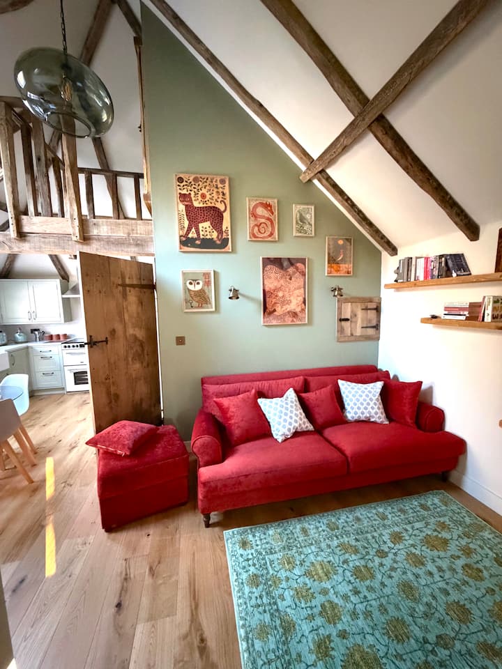 Cosy Barn In An Enchanting Nook Of East Sussex - National Trust - Scotney Castle