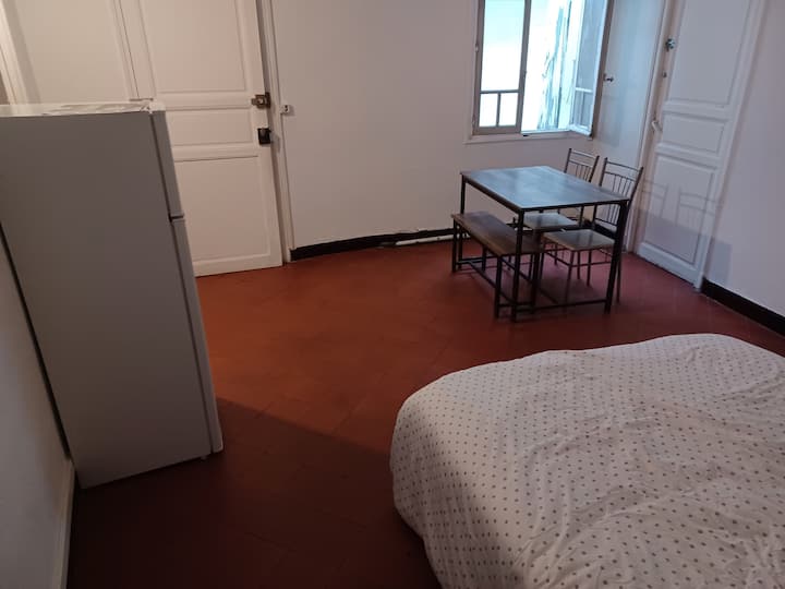 Très Grand Studio Spacieux à Perpignan - Perpignan