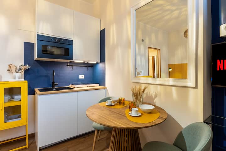 Superstay / Revel 9 - Isola - Milán