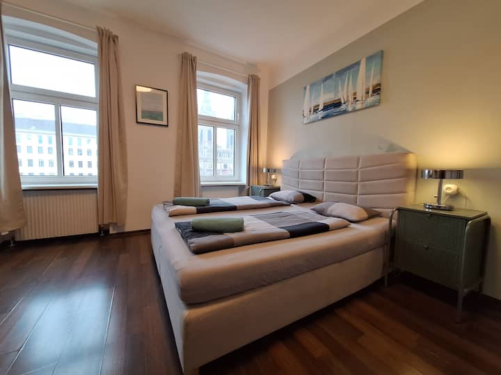 Cozy City Apt. 2br ~ King Bed ~ Wifi ~12min Center - Wien