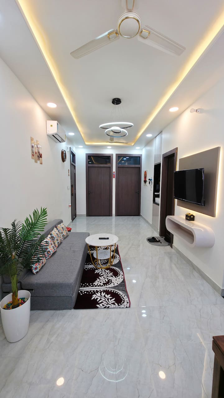 Private 2bhk On 3rd Floor With Snacks & Near Jecc - India