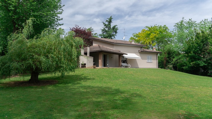 Casa Indipendente In Zona Residenziale. - Piacenza