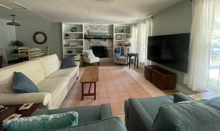 Savannah Clean 3br House Betw River Street & Tybee - Wilmington Island, GA