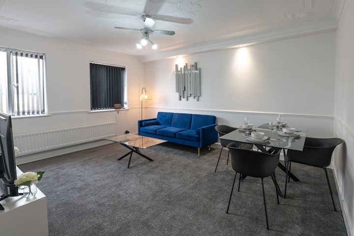 Comfy 2bed | Free Parking | Sleeps 5 | Close To M6 - Stoke-on-Trent