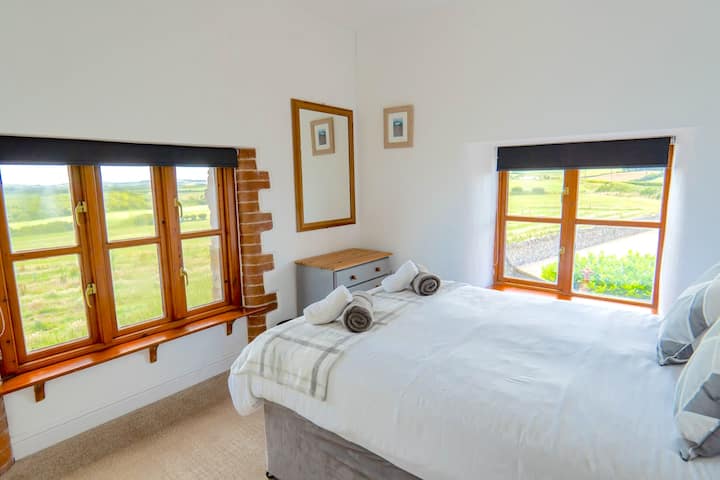 Cornwall | Dogs Friendly | 3 X Bed With Ensuite - Widemouth Bay