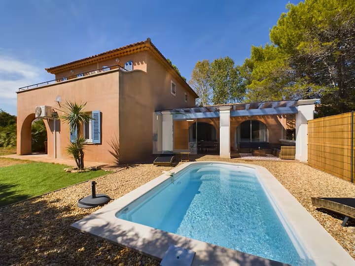 Villa 8 Personnes Domaine Sécurisé 3 Km De La Mer - Fréjus