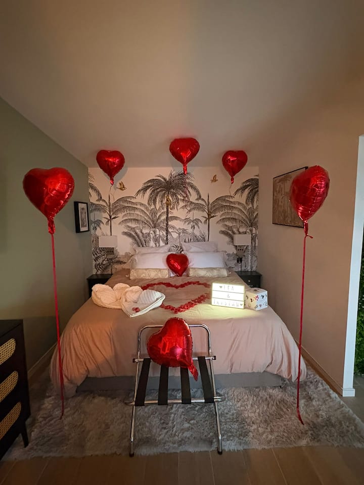 Suite Romantique Avec Jacuzzi Privé - Plan-de-Cuques