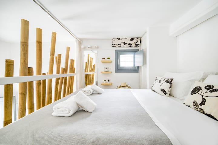 Mykonos Yialos Town Home Loft - By Hospirit - Mykonos