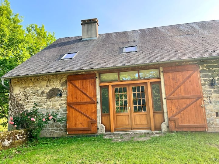 Gite Avec De Très Beau Espaces - Corrèze
