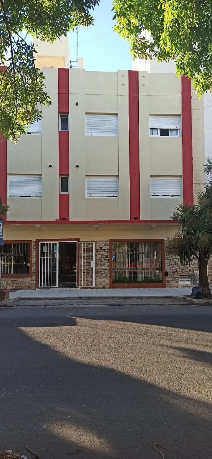 Hotel Rosmar
Habitaciones Con Baño Privado - Mar del Plata