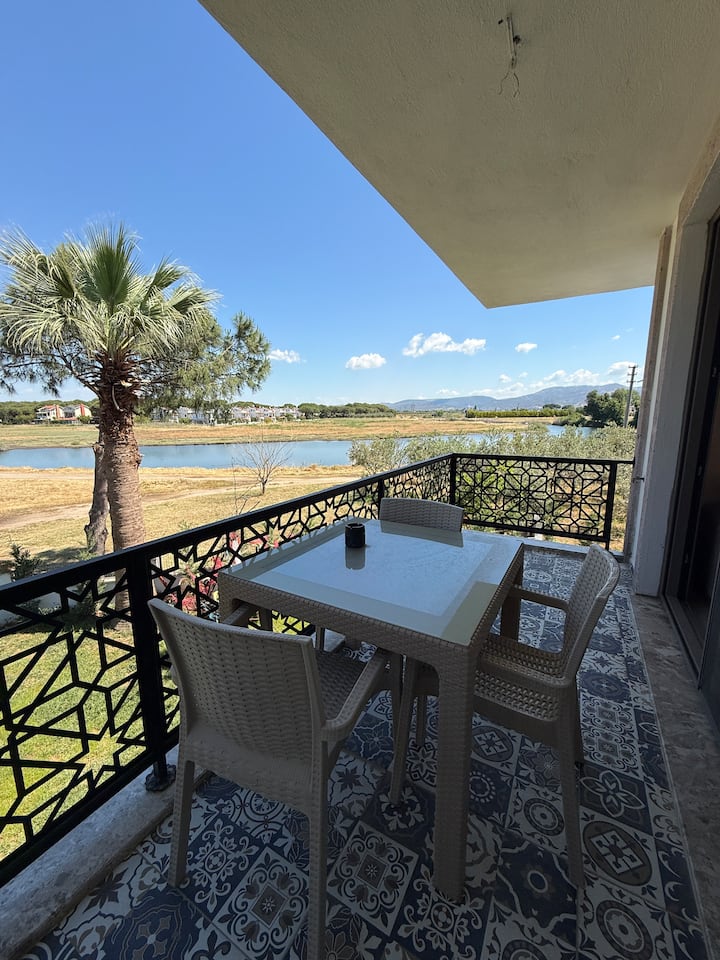 Spacious 1br Apt Near Sea With Lake View Balcony - Ayvalık