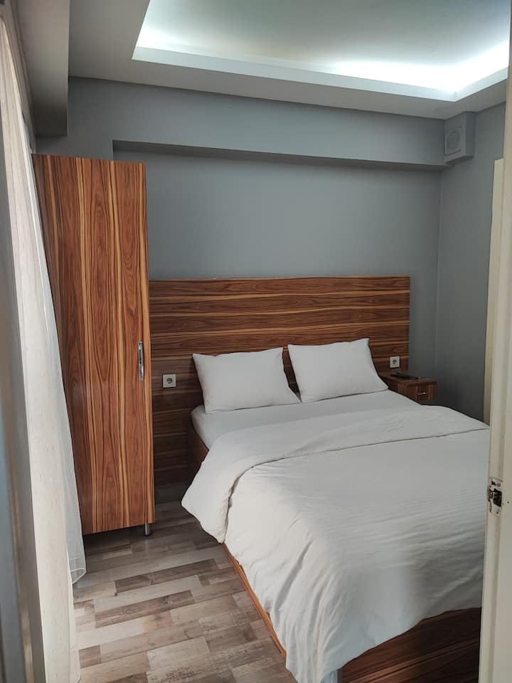 Alsancak Yakını 1+1 Jakuzili Suit - Buca