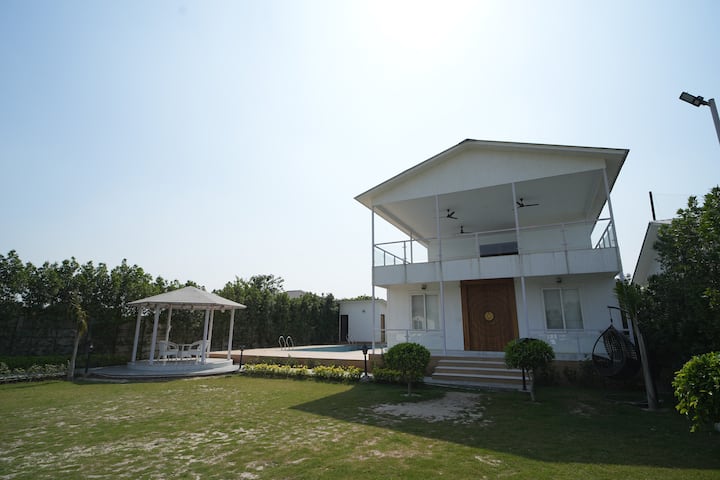 Feel Like Home - ノイダ