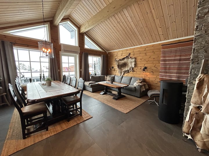 Velutstyrt Hytte M. Ski Inn/ut, Jacuzzi Og Badstue - Norway