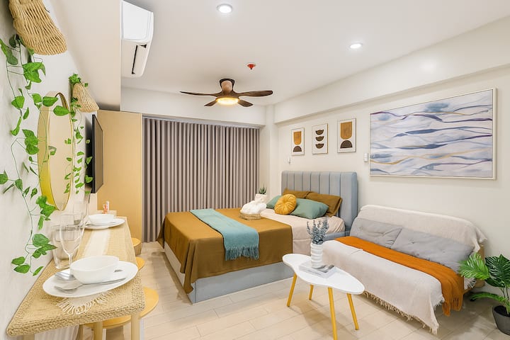 Cozy 42 Staycation At Megaworld Capital Town - Bacolor