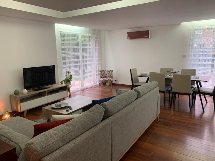 Location F3 Avec Piscine Et Jardin A Ben Aknoun - Algier