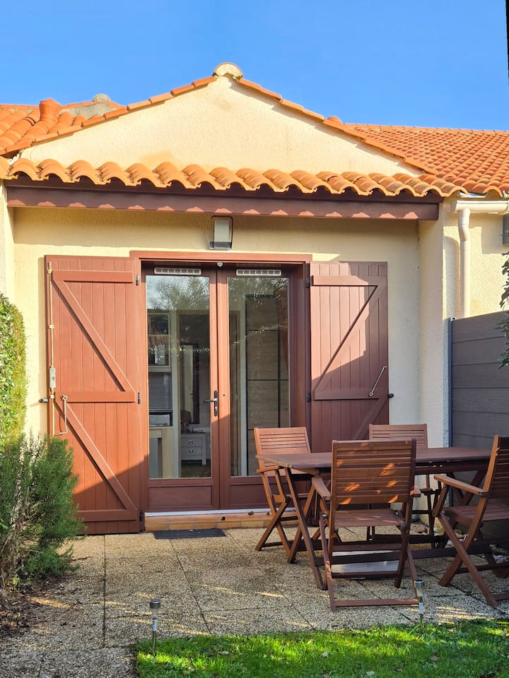 Maison Avec Piscine à 1,1 Km De La Mer - Frankrijk