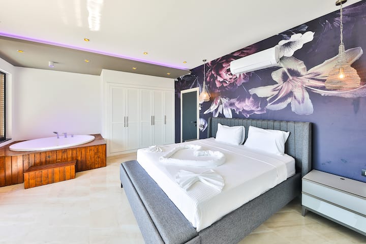 Deniz Manzaralı Villa Larmina - Kalkan