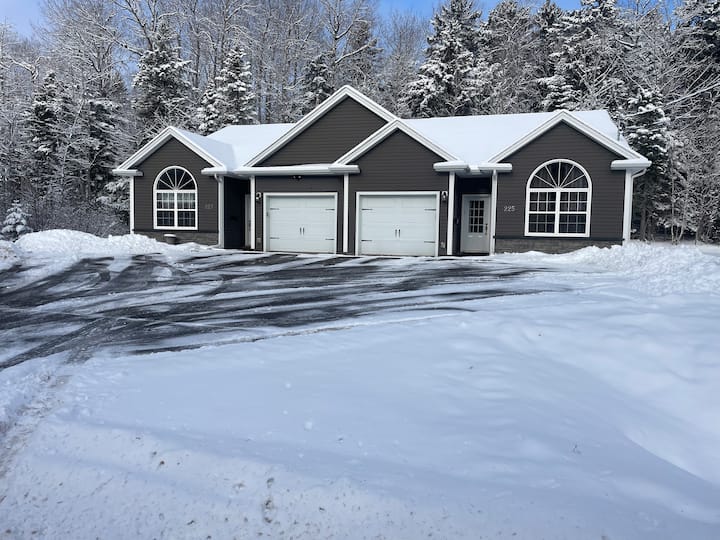 Home Away From Home Moncton North - Moncton