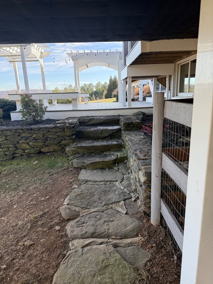 Cozy One Bedroom Retreat - Purcellville, VA