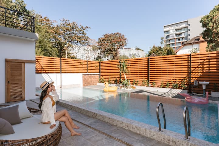 Vela Nimman 4br Luxury Pool Villa / Prime Location - Chiang Mai