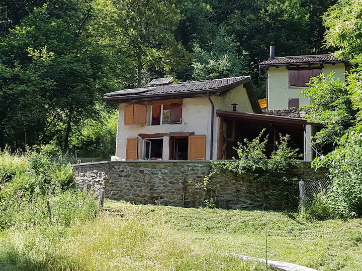 Tessiner Rustico Im Valcolla - Lugano