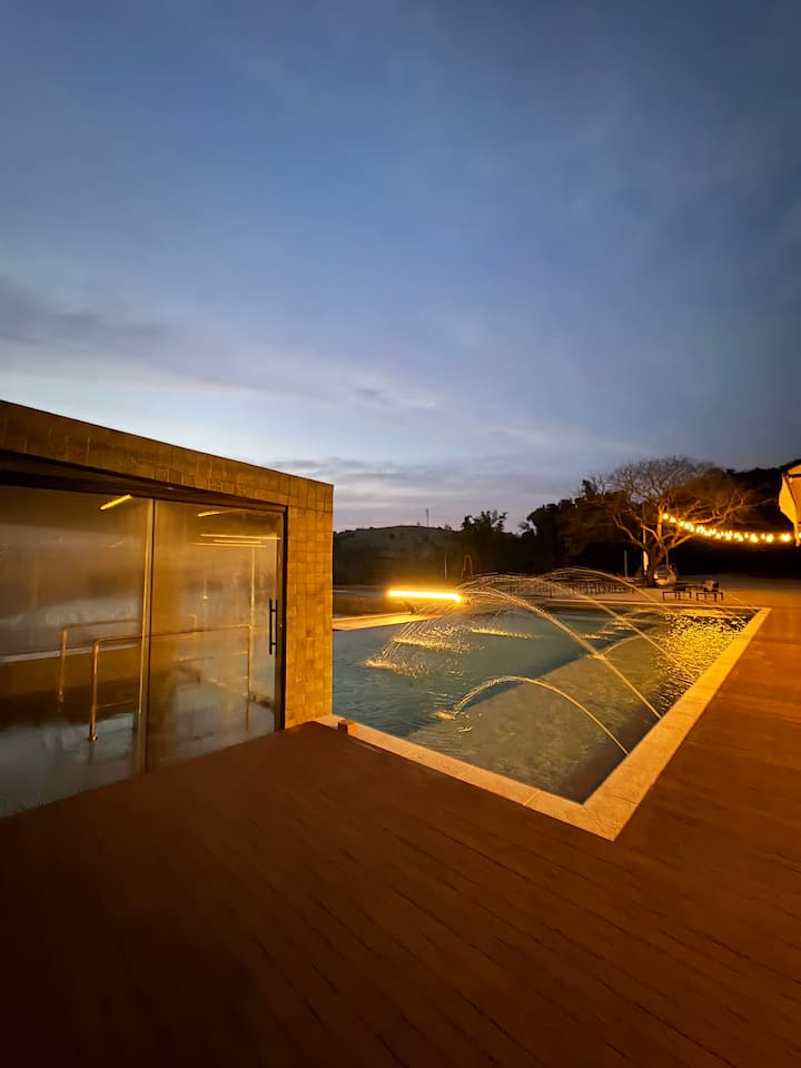 16 Chalés De Alto Padrão Em Atibaia - Atibaia