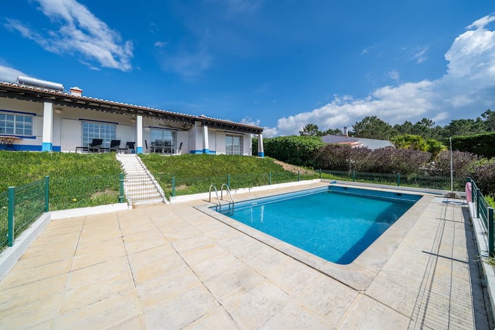 Casa Johnson - Relaxation & Play With Fenced Pool - Aljezur