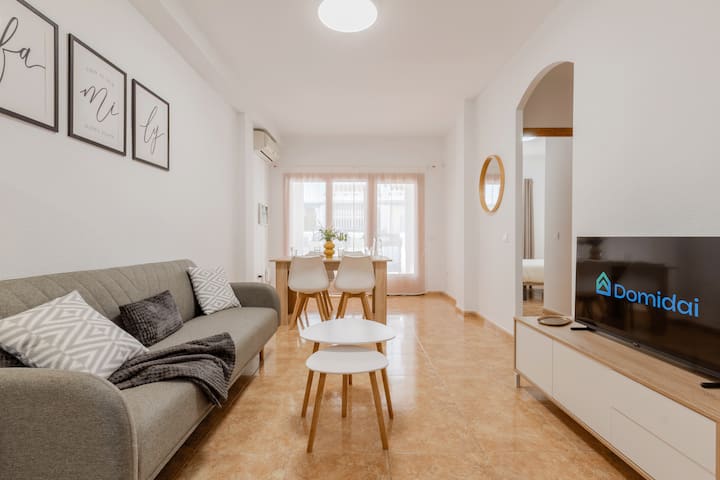 Sunny Beach Apartment In Santa Pola (+11 Nights) - Elche