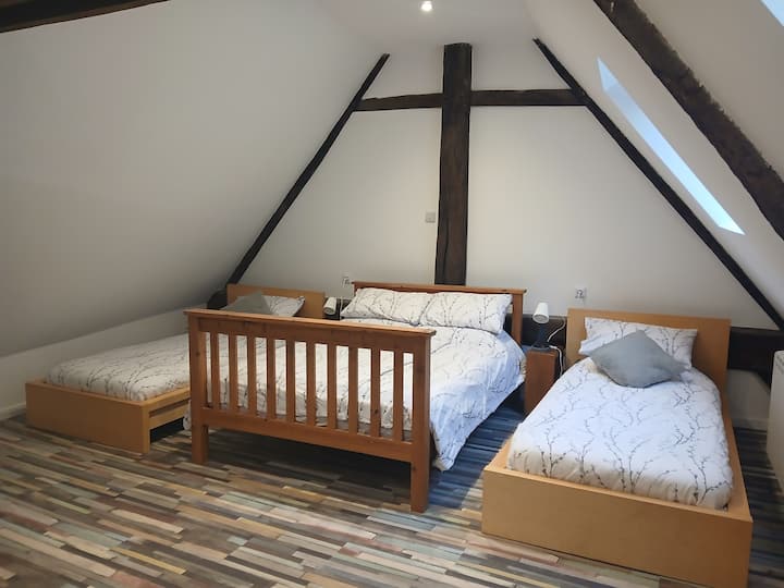 Farmhouse By The Lake - Domfront