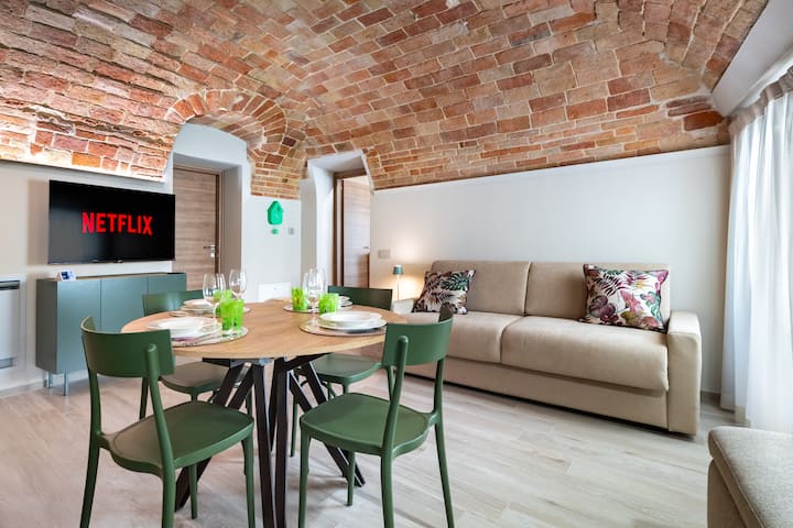 Hostdomus - La Torre - 阿爾巴