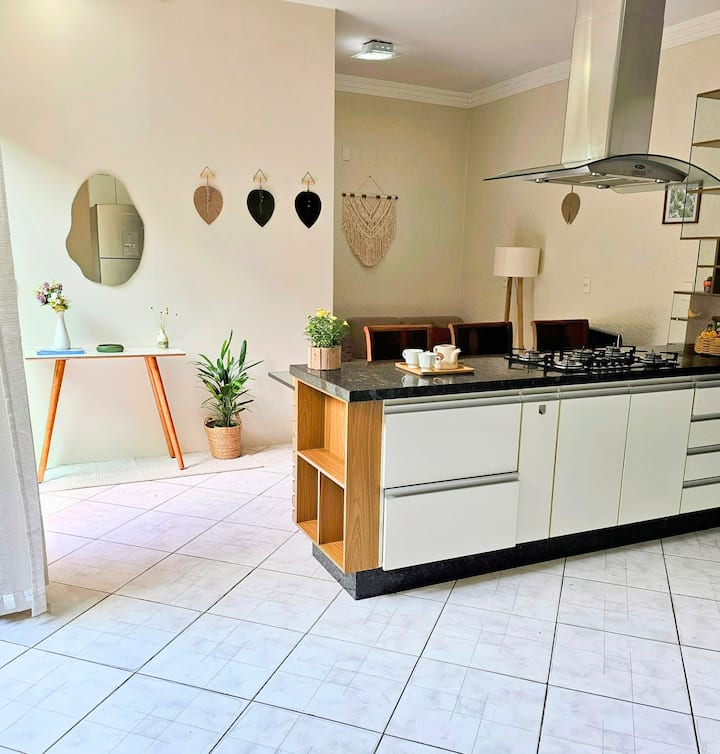 Casa Inteira Guará|2 Qts |Wi-fi| ÓTm. Local, Suite - Brasilia City