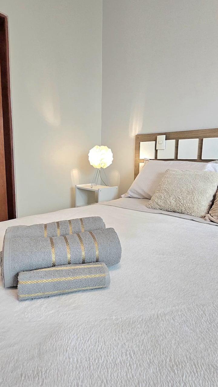 Casa Inteira Guará|2 Qts |Wi-fi| ÓTm. Local, Suite - Brasília