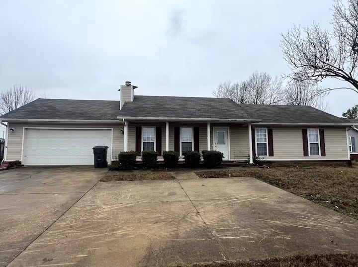 Home Near Astate Campus & Nea Baptist Hospital - Jonesboro, AR