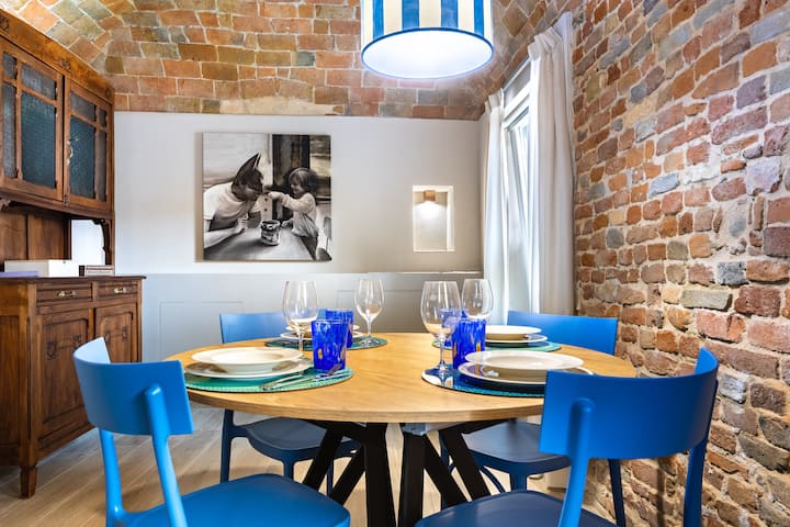 Hostdomus - La Corte - Alba