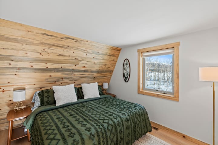 Mtn View A-frame | Hot Tub + Disc Golf + 7 Acres - Wildwood Casino
