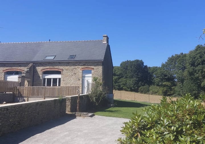 Gîte De Charme Malestroit - Nature & Patrimoine - Brocéliande