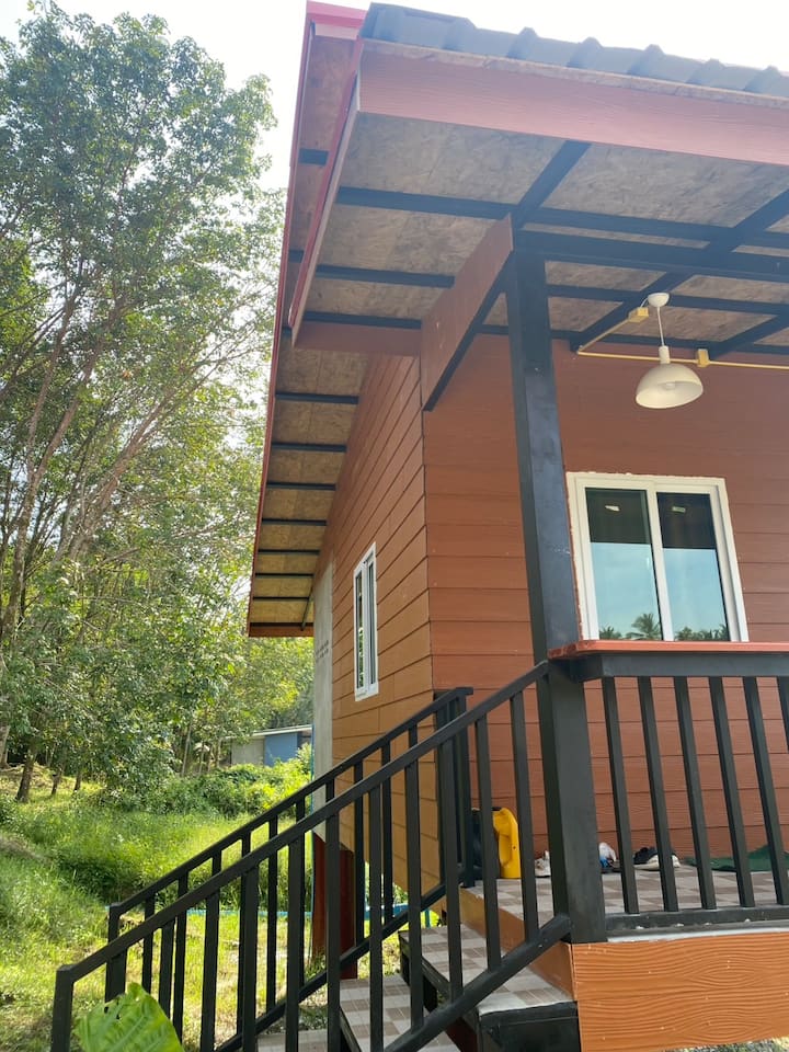 Chilling Kho Yao Noi - Ko Yao Yai